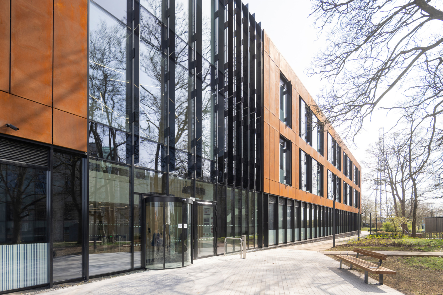 IMS-Tetsuya Nakamura Building - Britplas IMS-Tetsuya Nakamura Building - Britplas